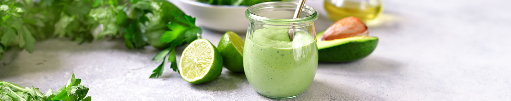 Sos de iaurt cu avocado. Vezi reteta - Freshful.ro - Freshful.ro