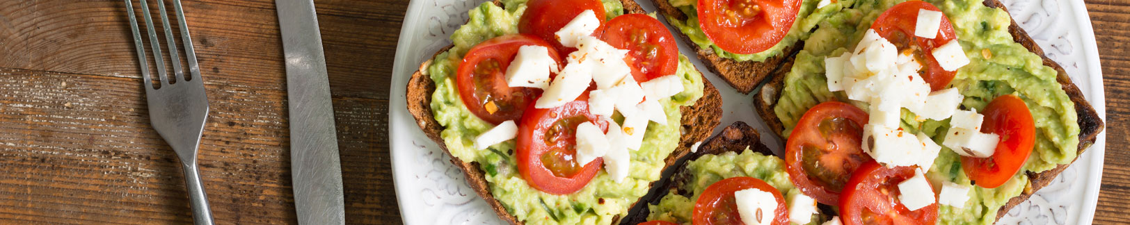 Toast cu avocado și brânză feta. Vezi reteta - Freshful.ro - Freshful.ro